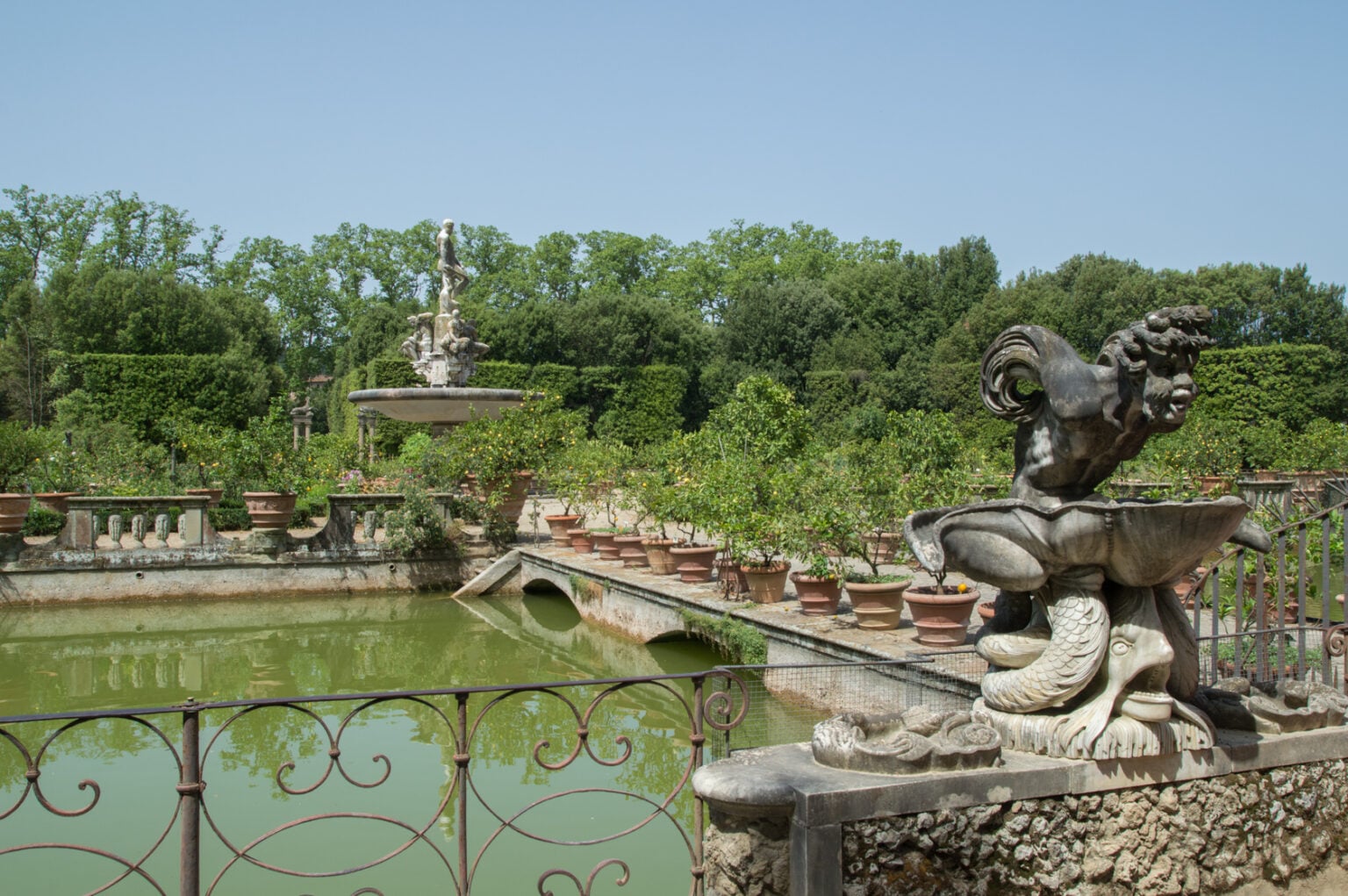 Our Guide to Florence’s Oltrarno Neighborhood - Italy Perfect Travel Blog